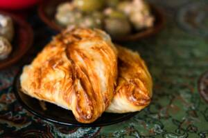 Pastizzi: la ricetta del tipico street food dell'isola di Malta