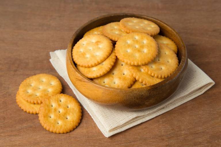 Ritz fatti in casa con la ricetta infallibile: ecco come prepararli