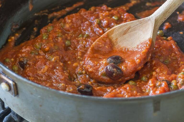 Pasta alla zingara: la ricetta originale calabrese golosa e saporita