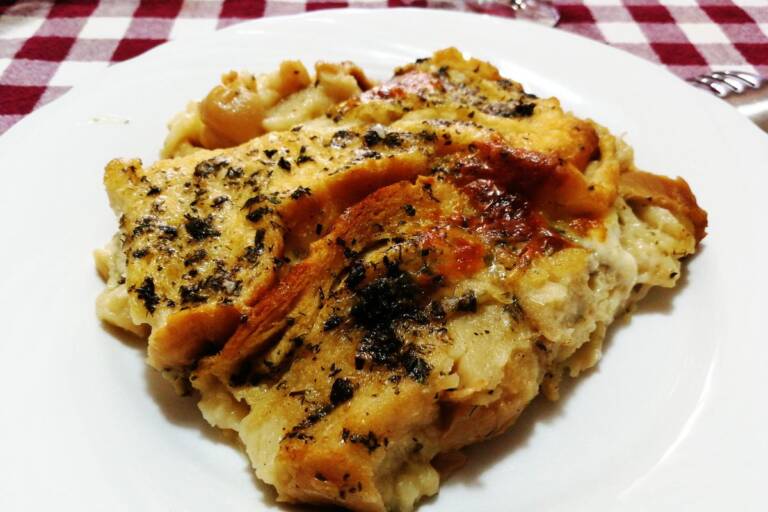 Zuppa gallurese: la ricetta originale sarda