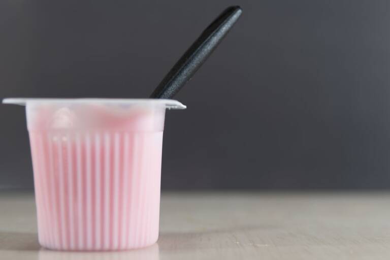 Colorante E120 realizzato con gli insetti: cos'è e dove si usa